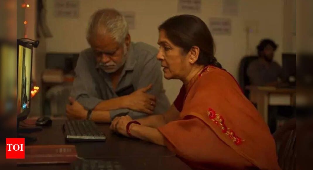 Fun fact: Neena Gupta is Sanjay Mishra's senior from NSD | Hindi Movie ...
