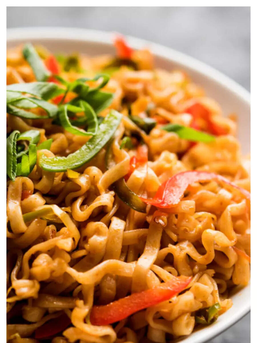 Spicy Leftover Chapati Noodles is all you need to try today | Times of ...