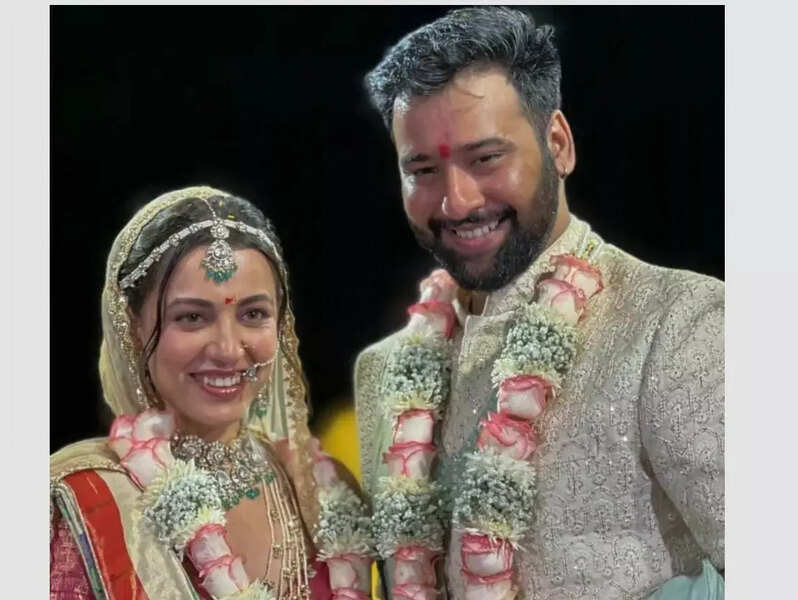 Esha Kansara ties the knot with musician Siddharth Amit Bhavsar ...
