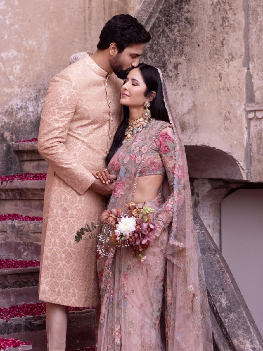 Vicky Kaushal and Katrina Kaif’s mushiest photos | Zoom TV