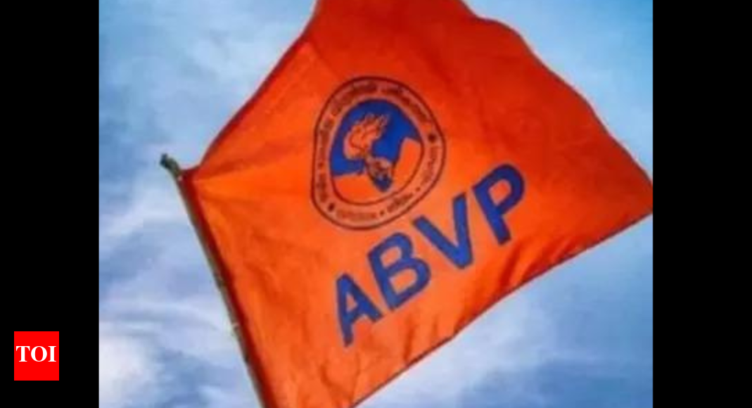 Ahmedabad: ABVP members force HA College principal to chant 'Jai Shri ...