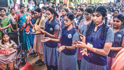 Tamil invocation performed in sign language | Chennai News - Times of India