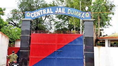 Dumka: Close Shave For Jail Guard As 3 Miscreants Open Fire | Ranchi ...