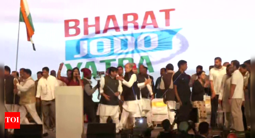Ashok Gehlot alleges mainstream media has 'boycotted' Bharat Jodo Yatra | India News - Times of ...