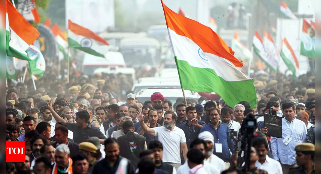Bharat Jodo Yatra: Rahul Gandhi targets BJP, RSS; Ashok Gehlot alleges media 'boycott' | India ...