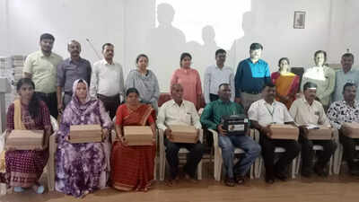 Projectors Donated To 98 Schools In C’nagar | Mysuru News - Times of India