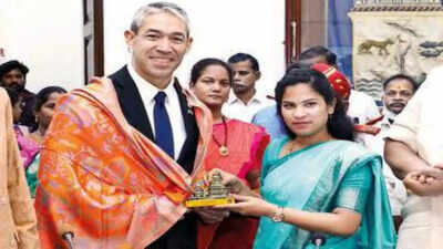 Chennai, San Antonio mayors meet up | Chennai News - Times of India