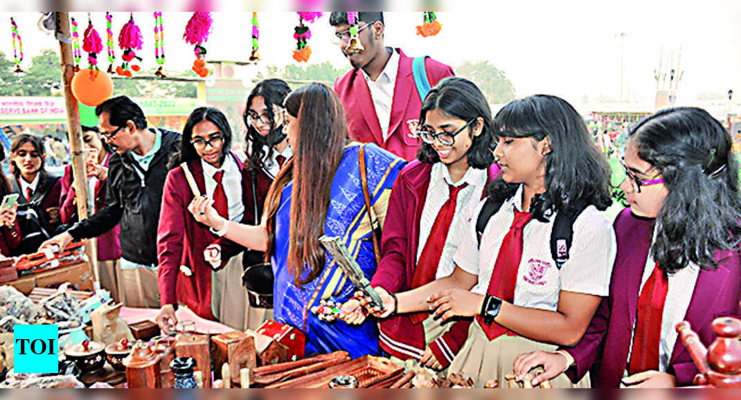 More Than 100 Stalls Put Up As 10-day Nabard Fair Begins | Patna News ...