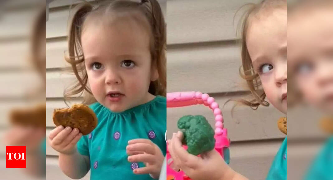 VIRAL New: Toddler refuses to give cookie to the mom, gives her ...