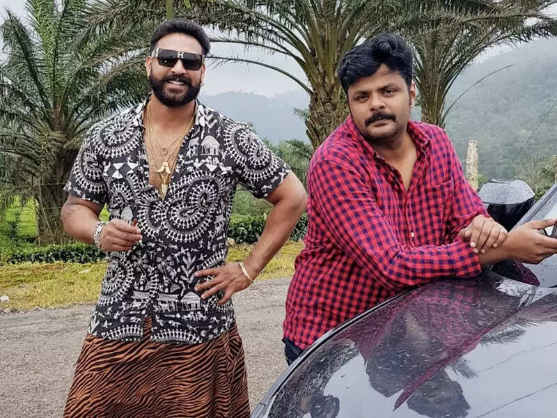 Bigg Boss Malayalam fame Ronson Vincent to make his movie debut with ...