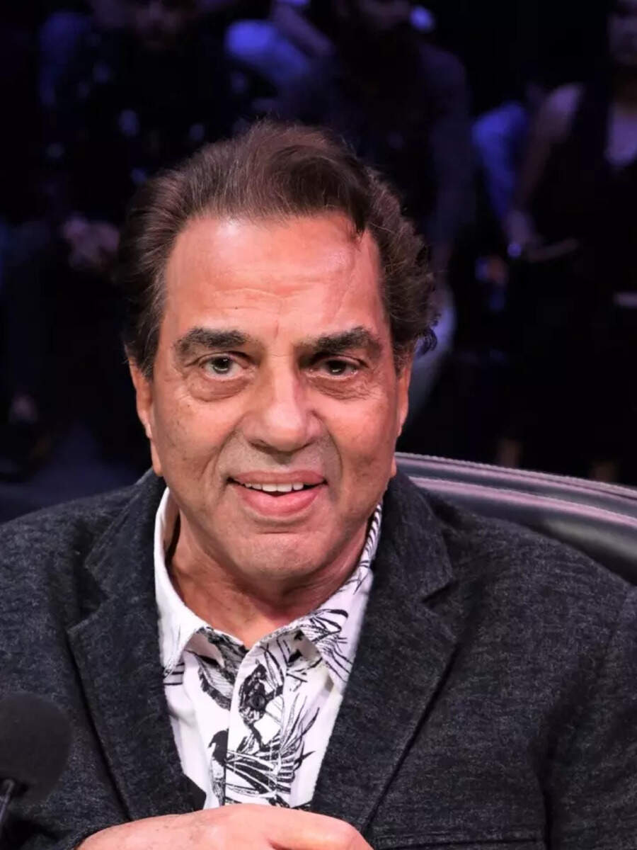 Plush house to luxury cars, Dharmendra's net worth will blow your mind | Zoom TV