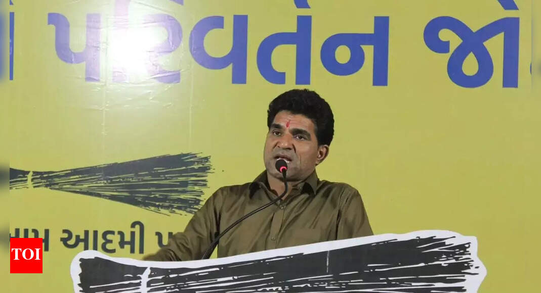 AAP's CM face Isudan Gadhvi leads from Khambhalia in Saurashtra ...
