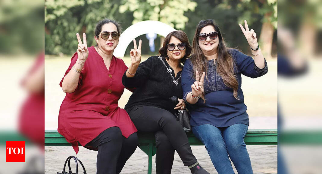 Reliving the 80s at this reunion! | Events Movie News - Times of India