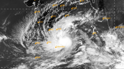 Chennai Cylcone Alert: When and where will cyclone Mandous make landfall in? | Chennai News ...