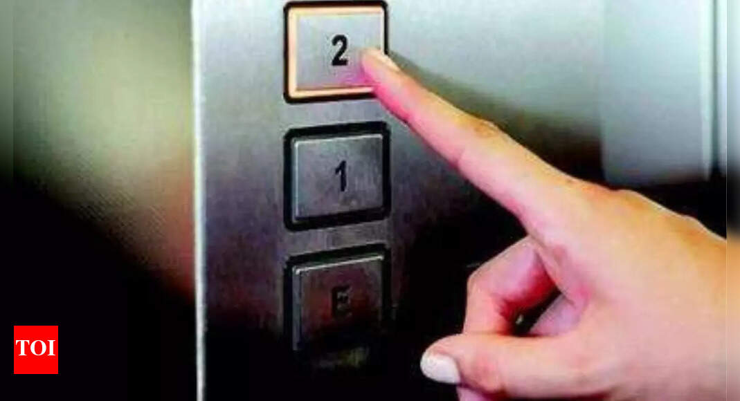 Uttarakhand: Narrow escape for woman, 3 others as elevator malfunctions ...
