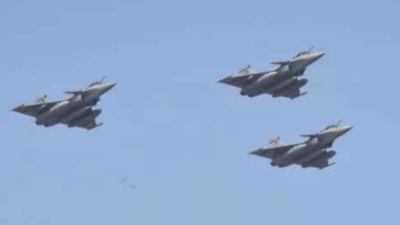 After IAF, will Indian Navy opt for French Rafale jets? | India News ...