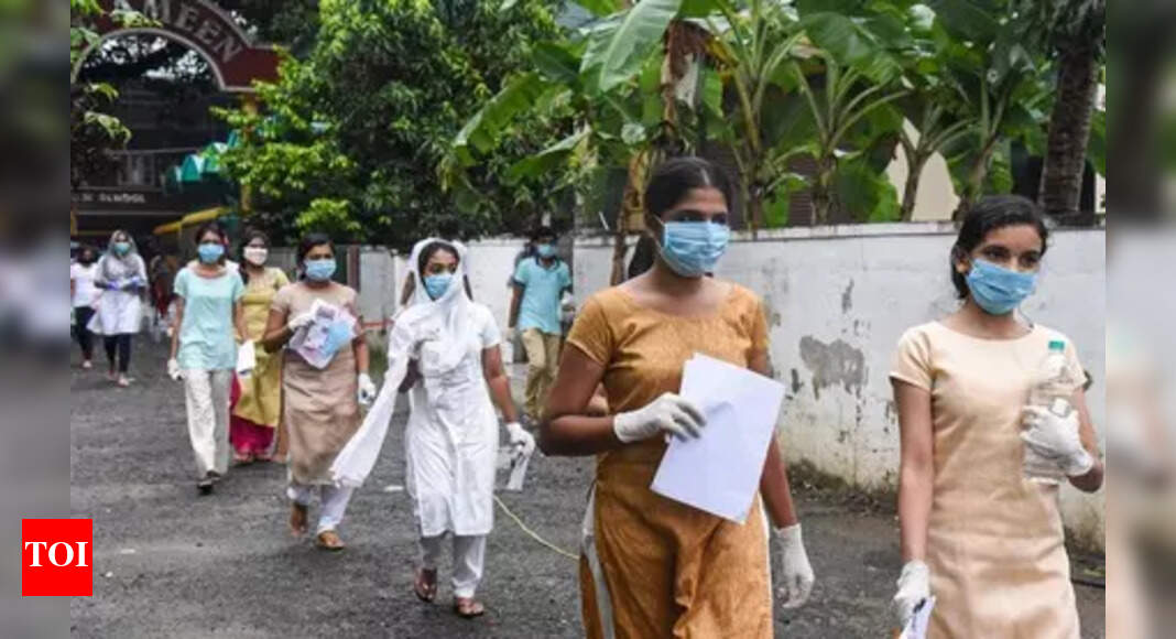 Class 12 student attends class in medical college by flouting admission ...