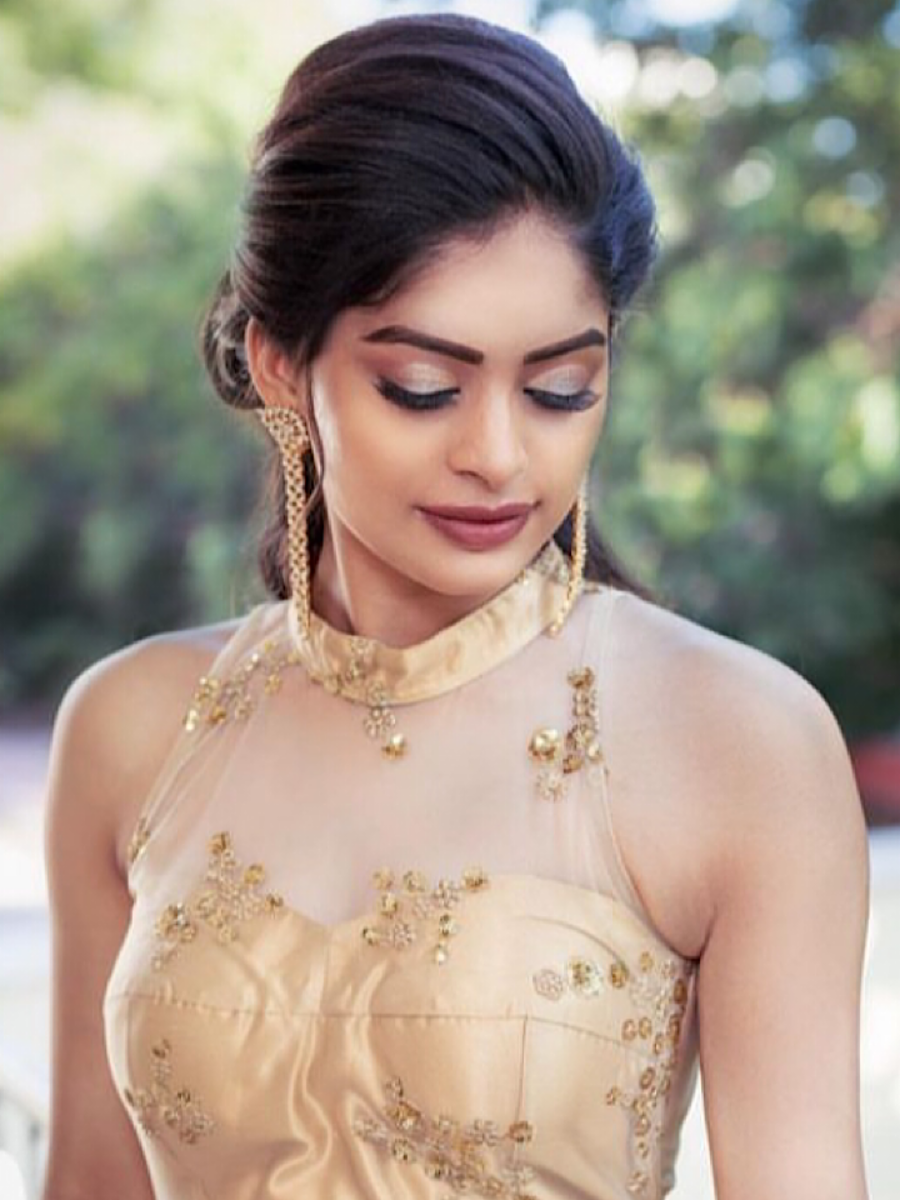 Dharshana Asokan’s stunning looks | Times of India