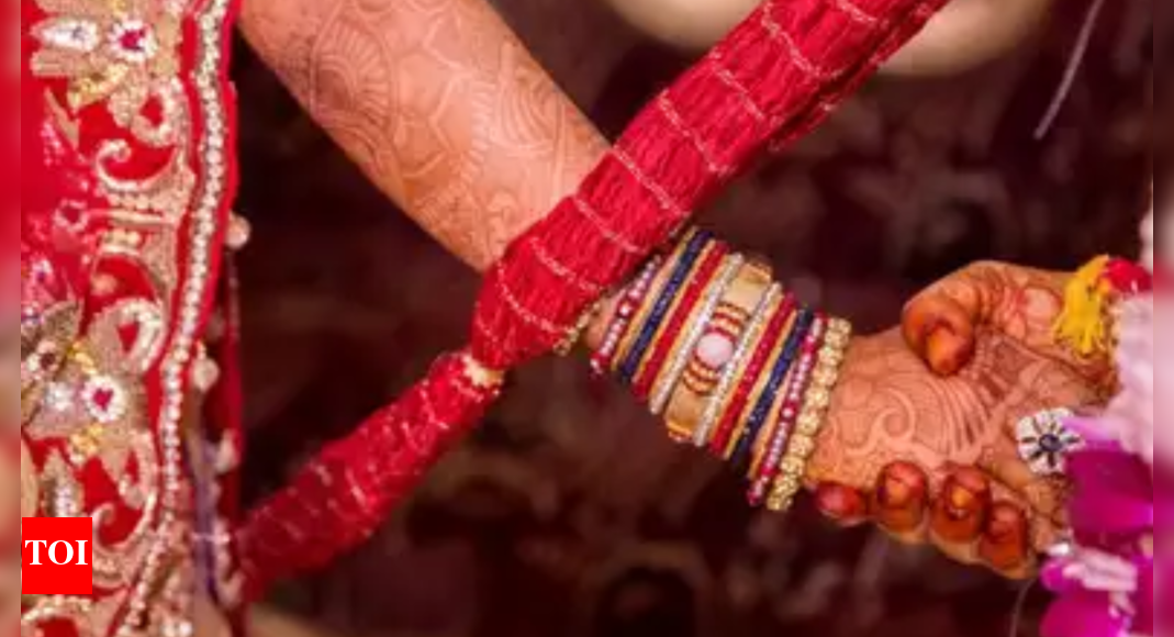 10 poor girls invited to Bihar's Madhepura wedding reception, given Rs ...