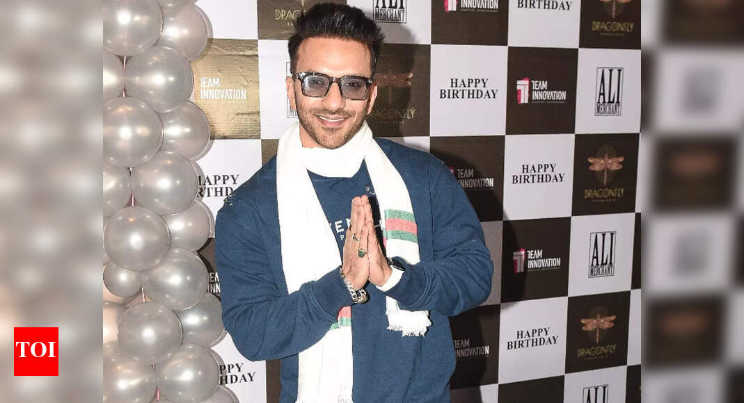 Ali Merchant: I have many good memories from my birthday party - Times ...