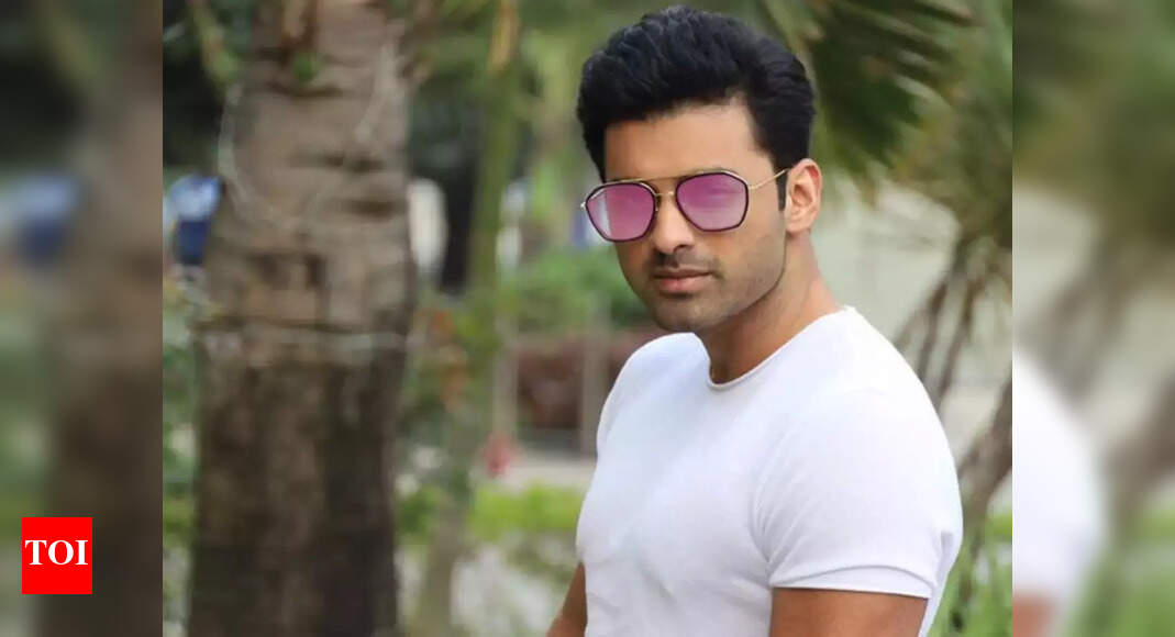 Actor Ankush Hazra to make his web debut - Times of India