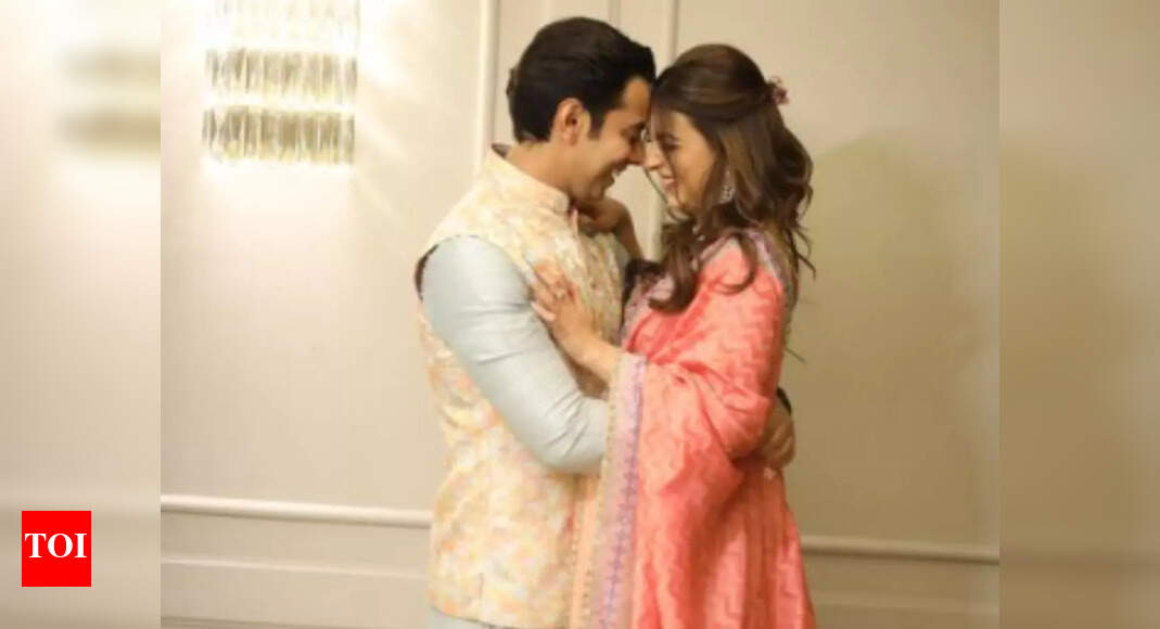 Devarshi Shah shares a mushy picture with his lady love from his 'Roka ...