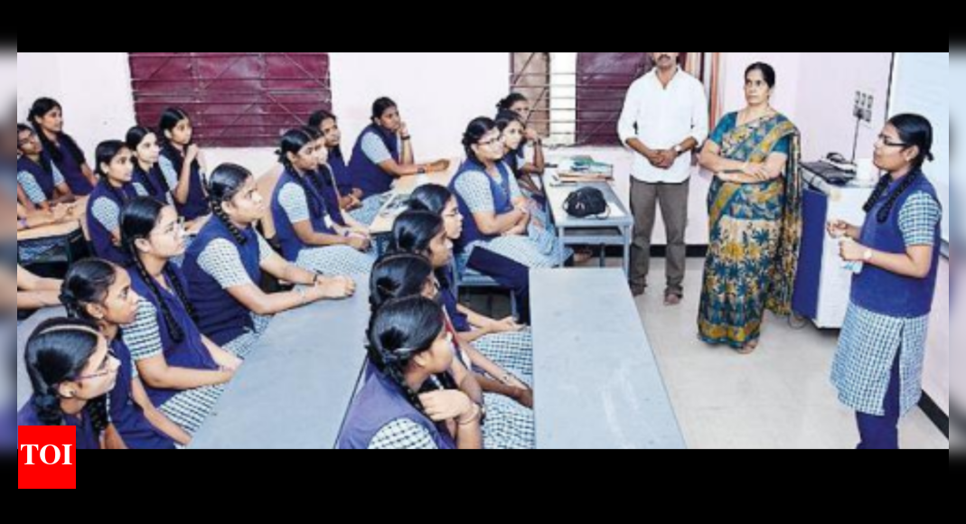 Naan Mudhalvan: Class Xii Students Get Career Guidance Through ‘naan ...