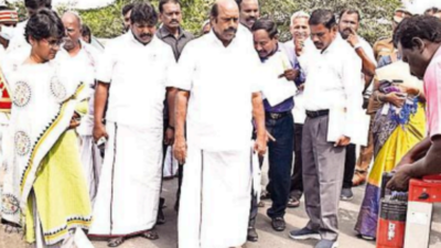 Dmk: Udhayanidhi Essential For Dmk, Says Min Velu | Trichy News - Times ...