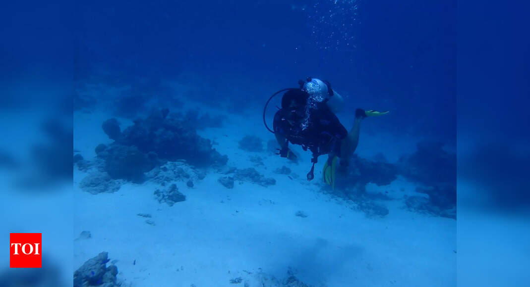 In scuba mode, Akul dives 75 feet underwater - Times of India