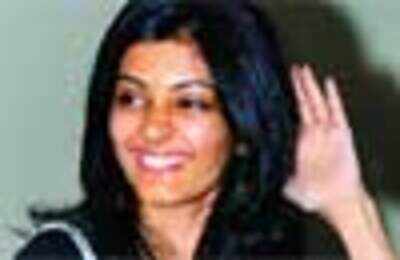 DJ Kaushik plays it on Jay Narang's birthday celebration at a popular ...