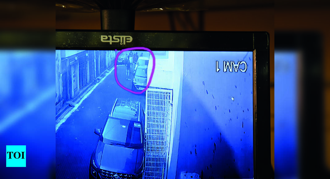 Cctv: Dangling Cctv Cam Gives Key Lead | Kolkata News - Times of India