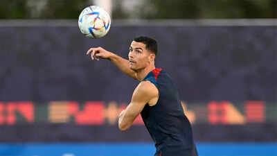 Clubless Cristiano Ronaldo training at Real Madrid | Football News ...
