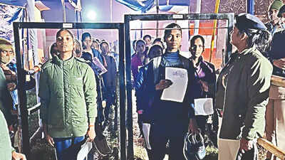 Over 8,000 Women Takepart In Test For Agniveer | Patna News - Times of ...