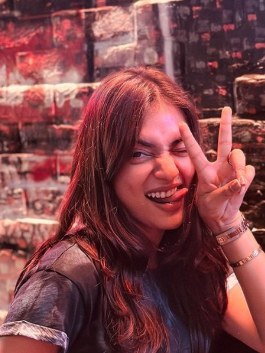 Cute facial expressions of Nazriya Nazim | Times of India