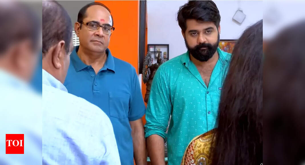Padatha Painkili: Ananya and Gowthaman suffer major financial crisis; Deva and family decide to ...