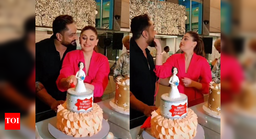 Parag Tyagi gives a grand birthday surprise to Shefali Jariwala as she ...