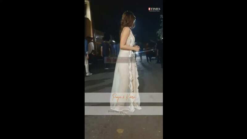 Pooja Hegde and Kiara Advani make heads turn in this video