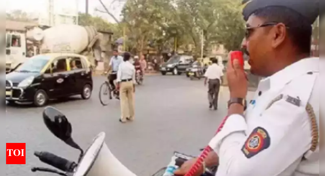 Mumbai: Traffic police announce restrictions for MVA morcha on December ...
