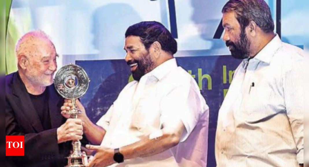 Tayfun Pirselimoglu: 'Utama' wins Suvarna Chakoram, Tayfun Pirselimoglu ...