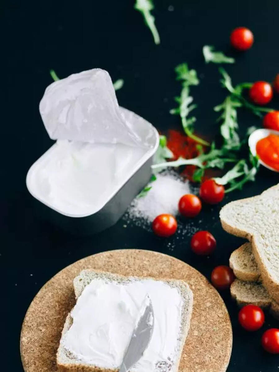 Homemade cheese spread with twice the taste and half the calories ...