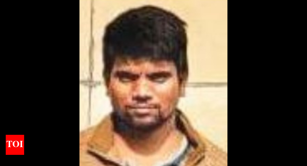 An 'officer' and not a gentleman: Fake IPS scamming people of lakhs ...