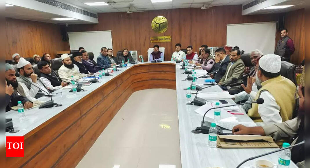 Fazil: ‘give Deemed Univ Status To Madrassa Board’ | Lucknow News ...