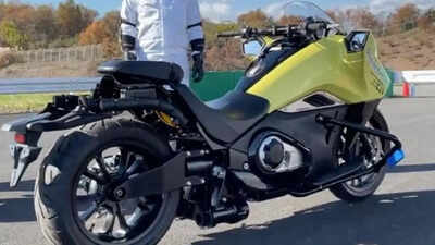 Self-balancing bikes: Honda semi-autonomous motorcycle tech details ...