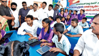 Jagan: Andhra Pradesh CM YS Jagan Mohan Reddy vows to end digital divide in education ...