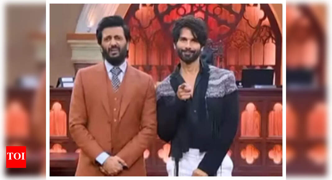 Shahid Kapoor dances to the Marathi song 'Ved Lavlay' from 'Ved' with ...