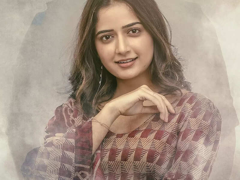 Ashika Ranganath introduced as Ishika in Kalyan Ram's Amigos | Telugu ...