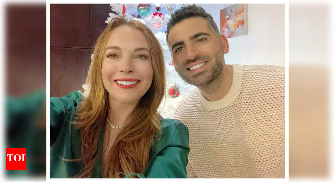 Lindsay Lohan is all smiles with hubby Bader Shammas in Christmas ...