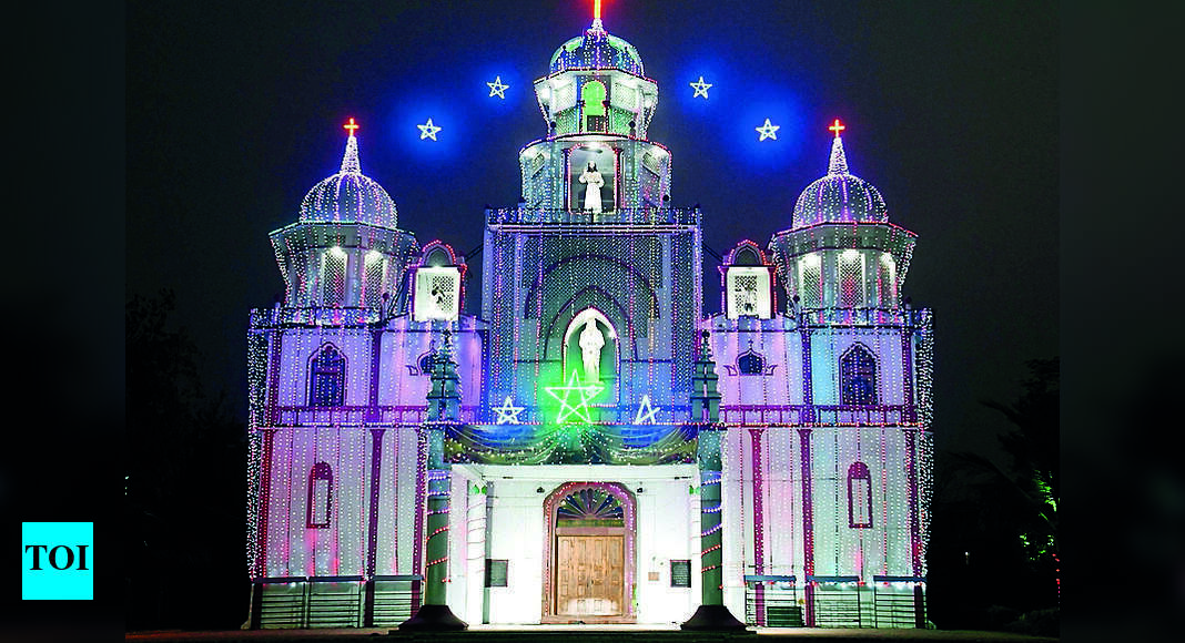 Thousands Throng City Churches | Patna News - Times of India