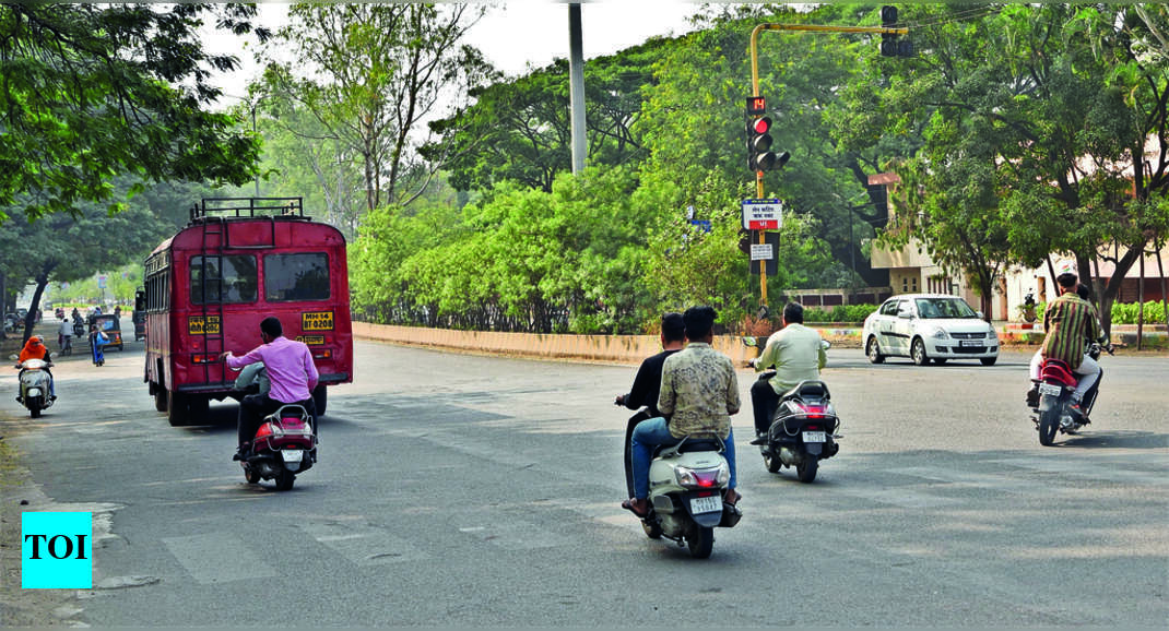 Nmscdcl: 46 Existing Traffic Signals To Be Replaced In Nashik | Nashik ...