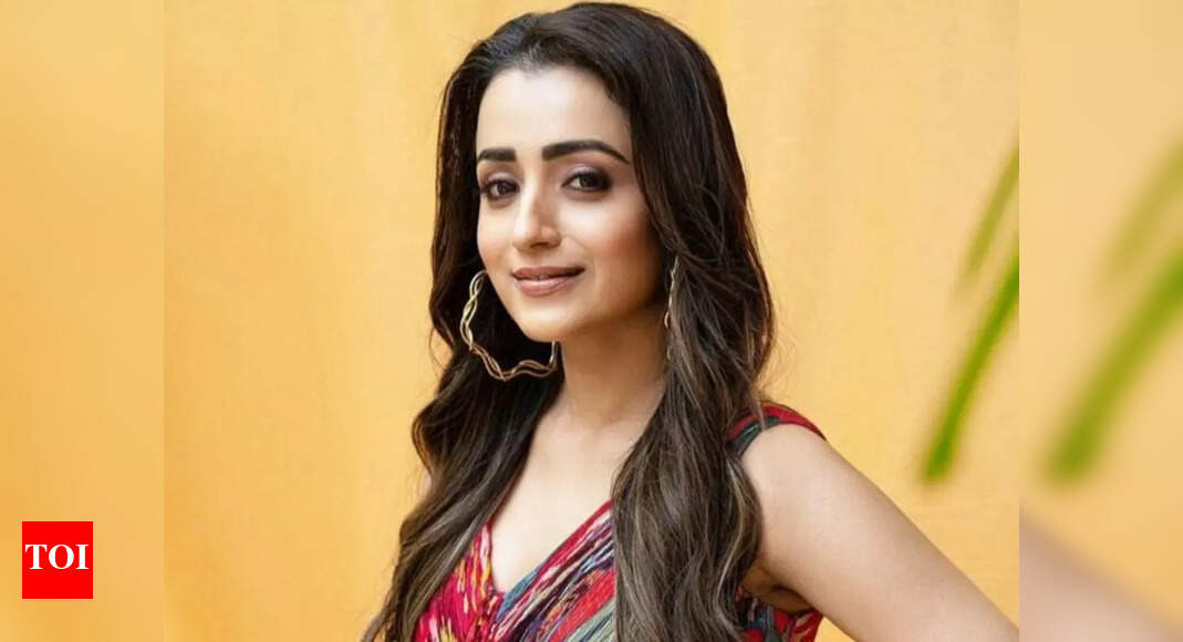 Trisha dismisses rumors about her participation in politics | Tamil ...